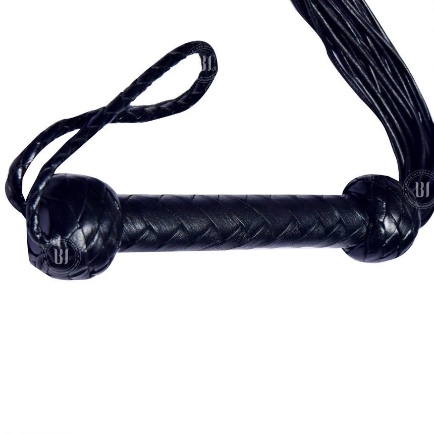 Wood Handle leather Flogger - Bela International